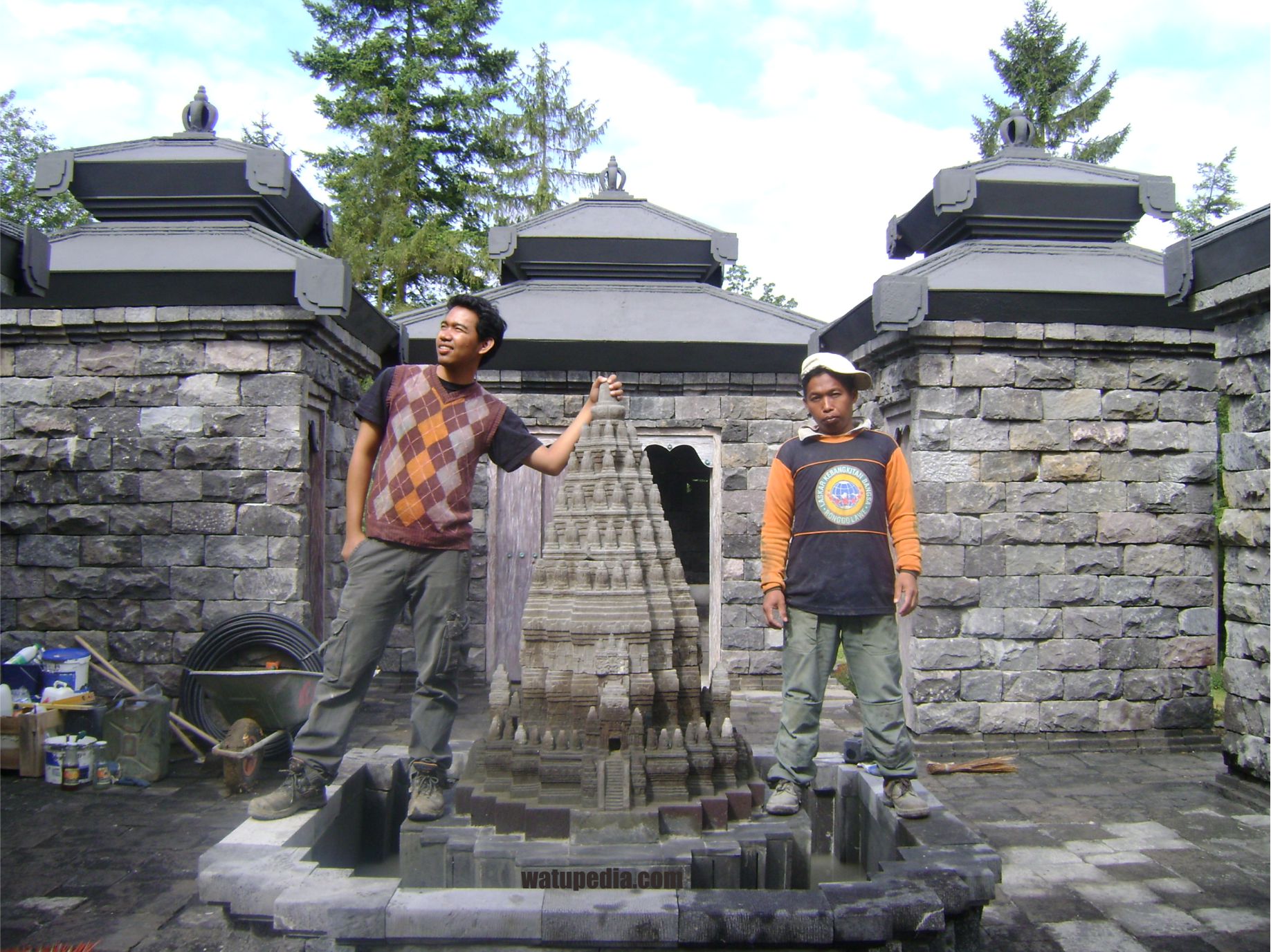 Miniatur candi Archives - WATUPEDIA STONE ART